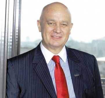 Daniel Metz a negociat timp de doi ani vanzarea EBS catre NTT Data