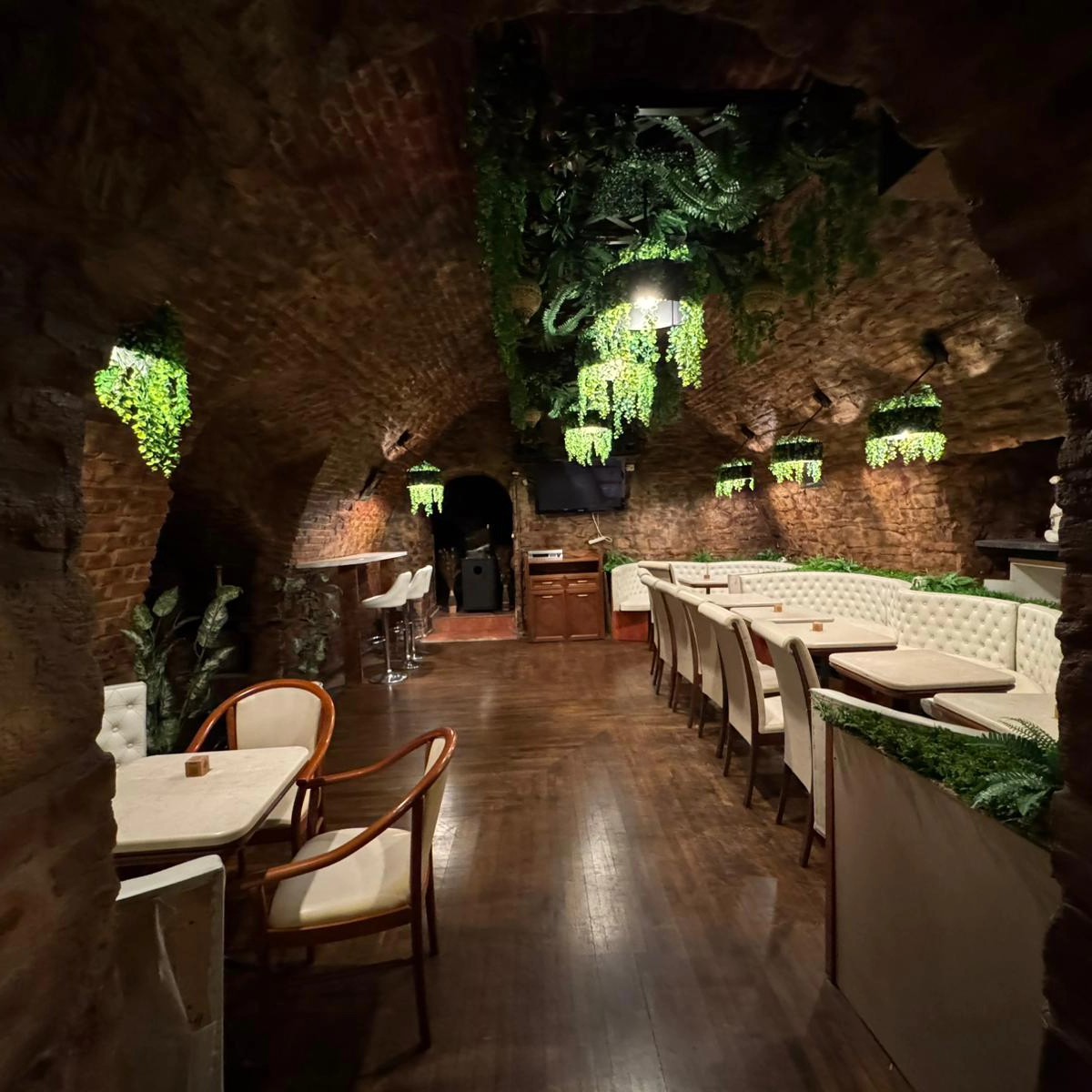 Afacere de vanzare - Vindem afacere tip bistro -cafenea ...