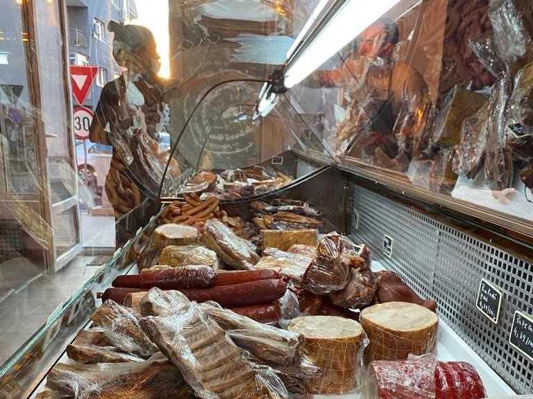 Afacere de vanzare - Bacanie la cheie | PiataAfacerilor.ro
