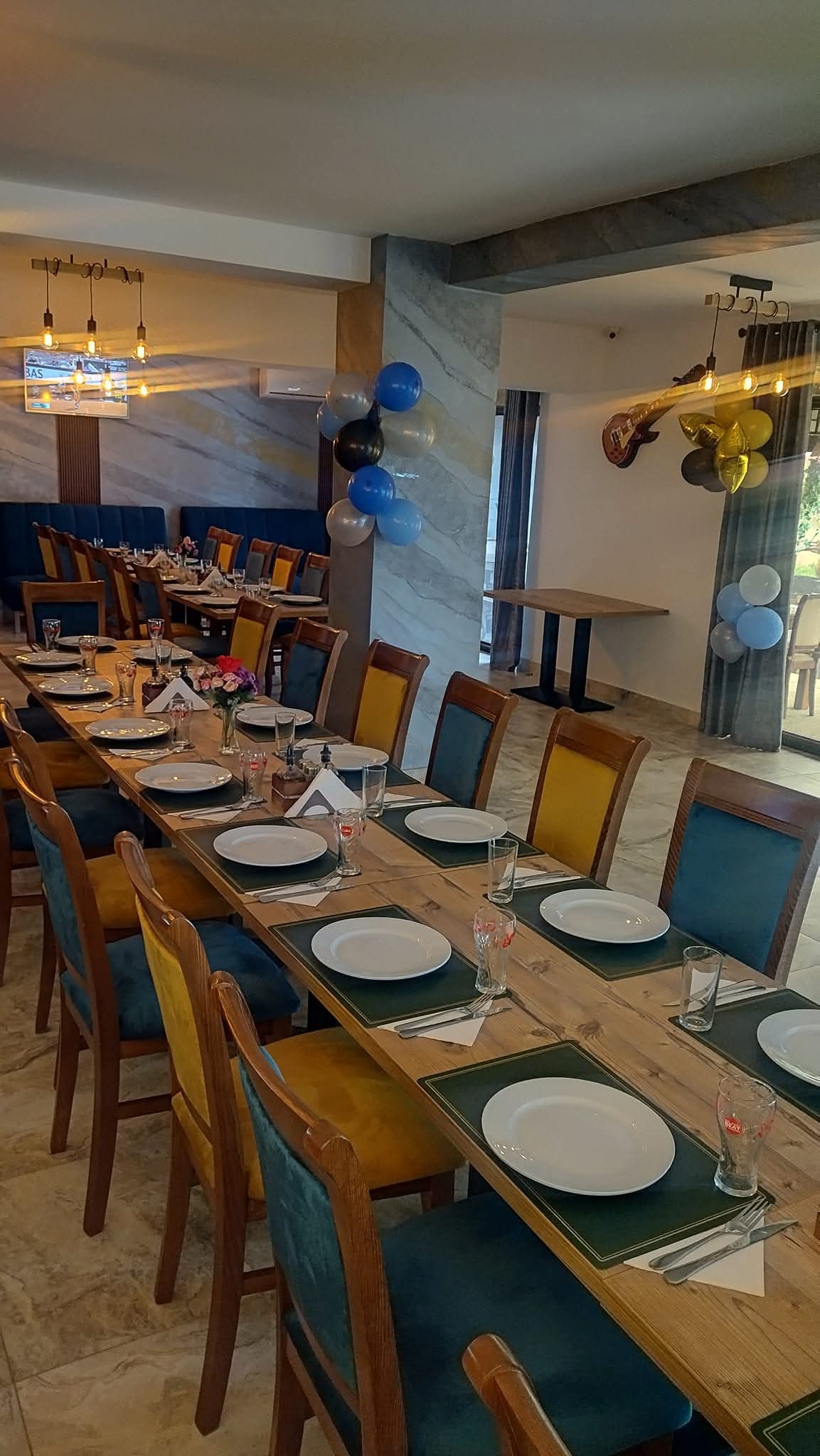 Afacere de vanzare - Se vinde restaurant si hotel funcțional ...